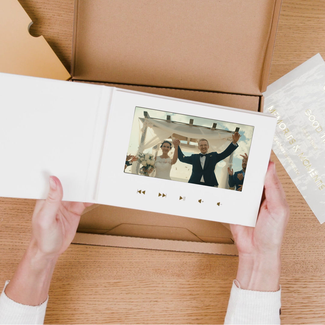 VoiceGift Video Book – Recordable Photo & Video Album